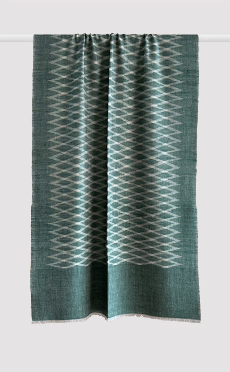 Emerald Lace Cashmere Stole | Handwoven in Kashmir | 100% Cashmere ...